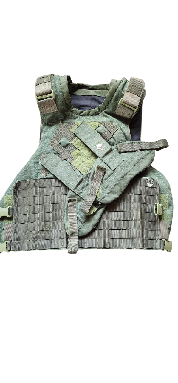 Original FORT Emerald Defender-2 Cover Pre-Order – Paladin